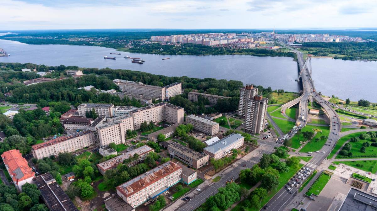 Череповец : особенности города, работа и зарплаты, экология и медицина