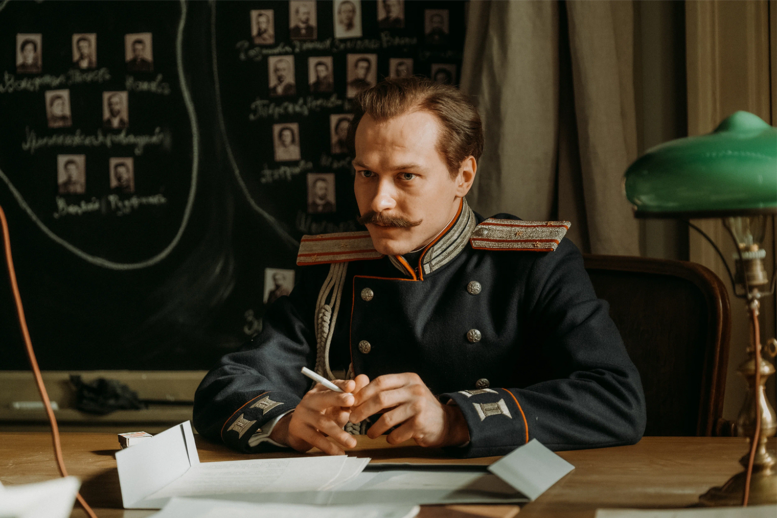 «Хроники русской революции», 2025: отзыв, актеры, сюжет, стоит ли ...